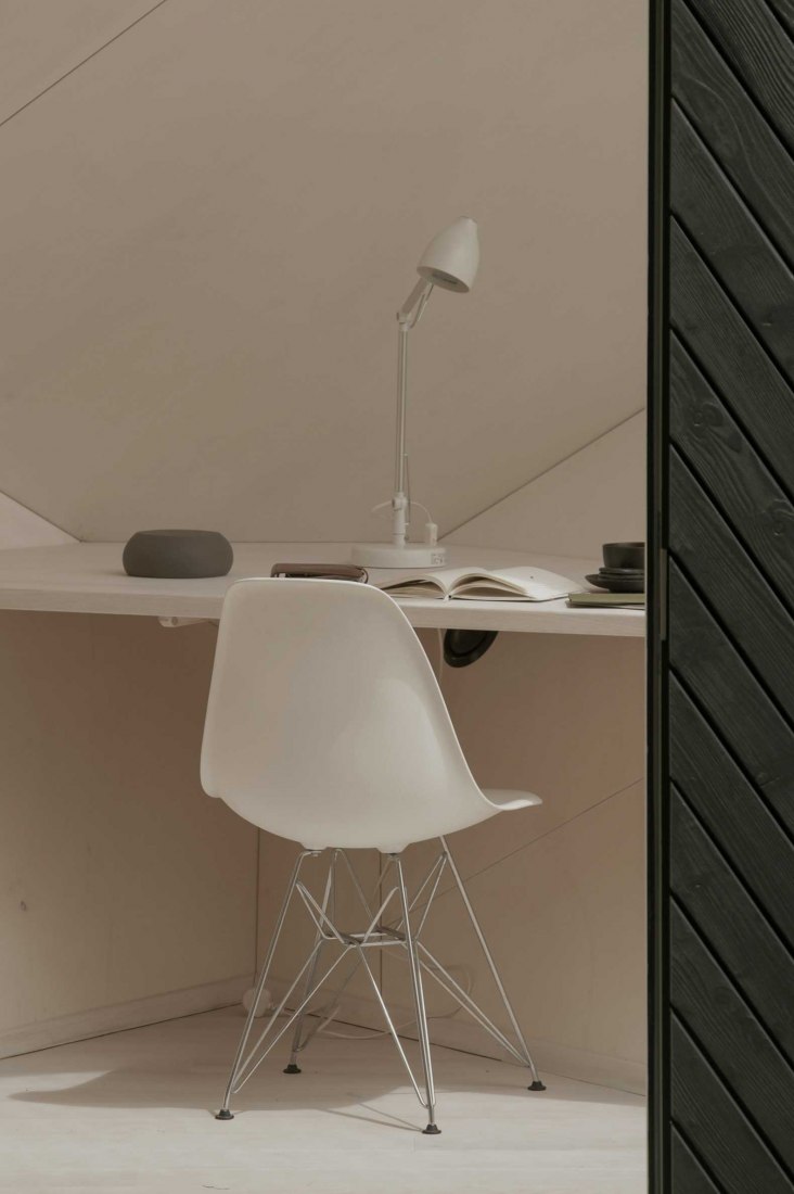 A new way of understanding workspace. Koto X Newartcentre - Workspace ...