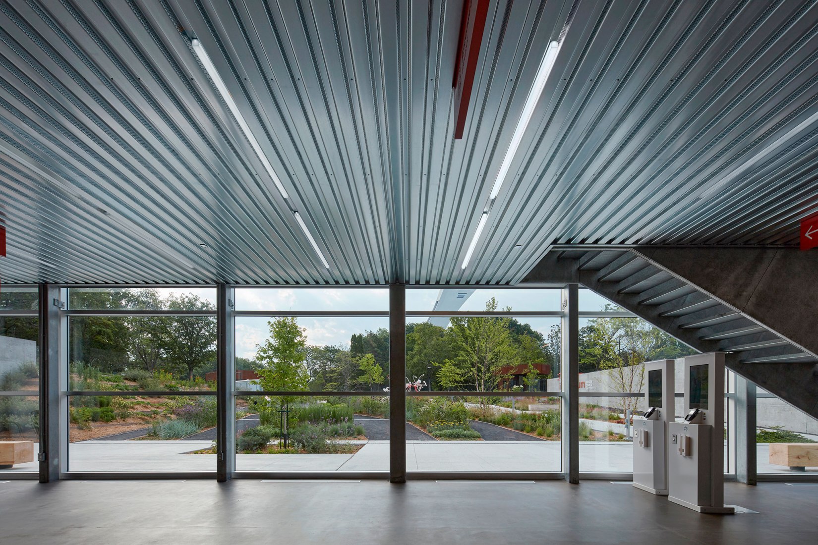 Metamorphosis of the Montreal Insectarium by Kuehn Malvezzi, Pelletier ...