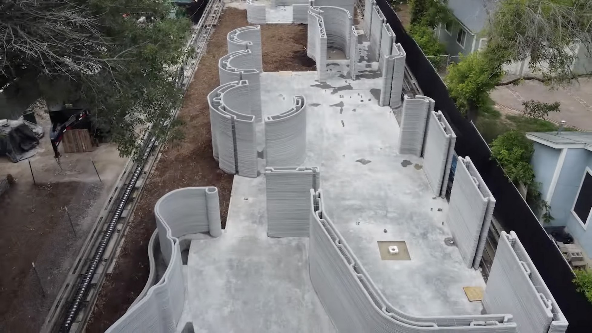 Inside curving 3D printed home. House Zero by Lake|Flato / ICON | The ...