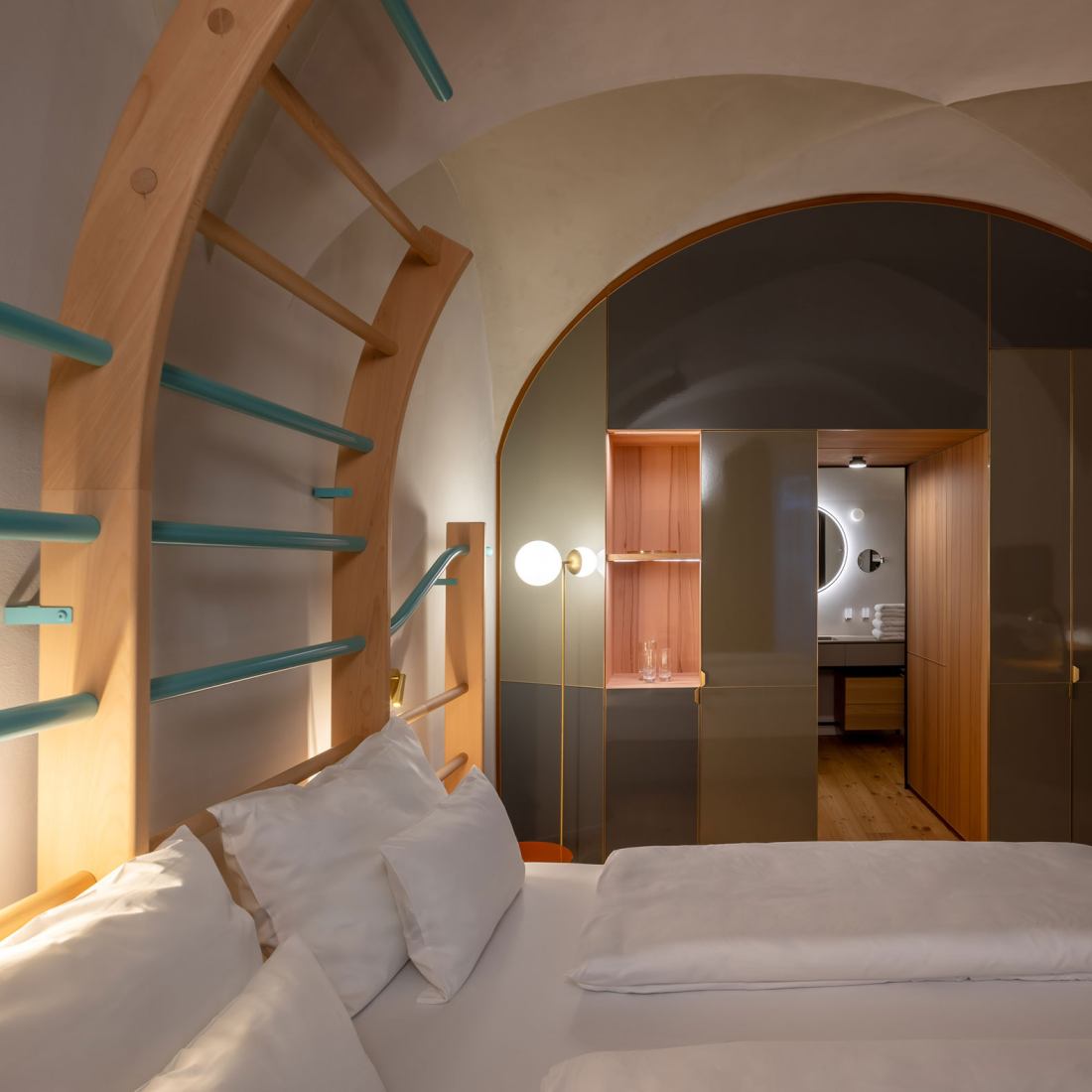 Transformación de una residencia del siglo XV. Lasserhaus Art Hotel por ...