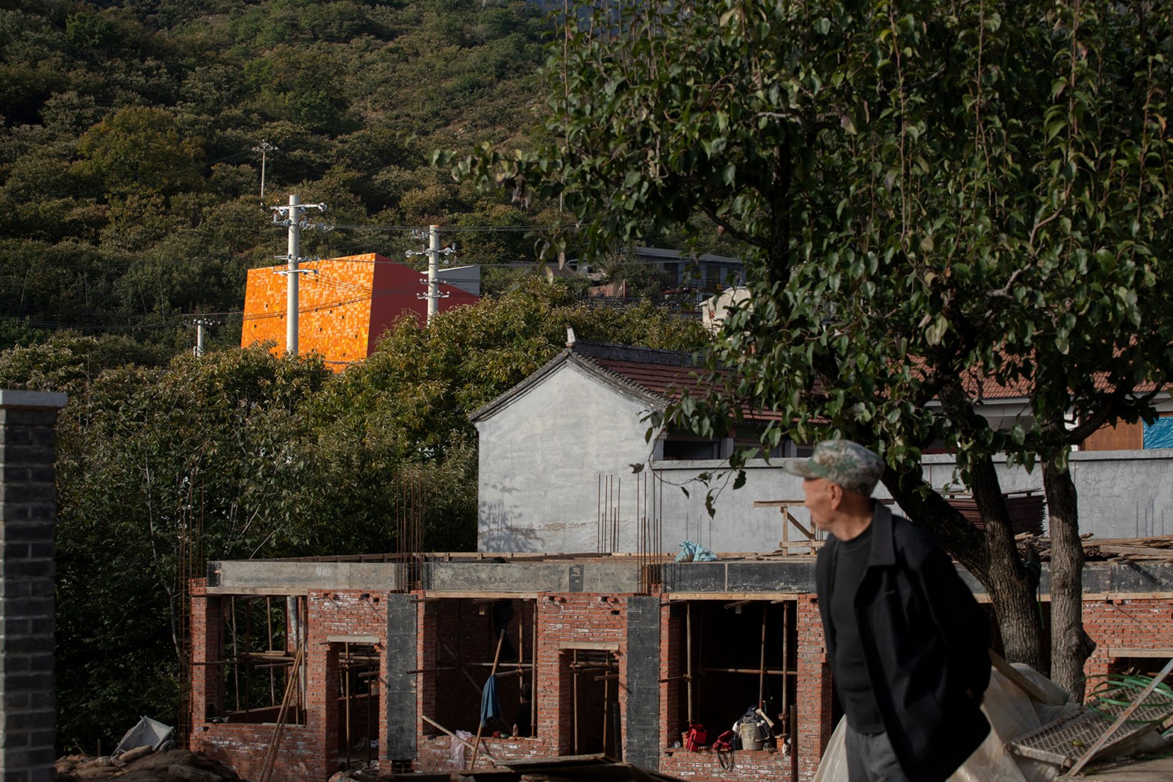 Reinventando el concepto de aldea rural. WAAAM por llLab. | Sobre ...