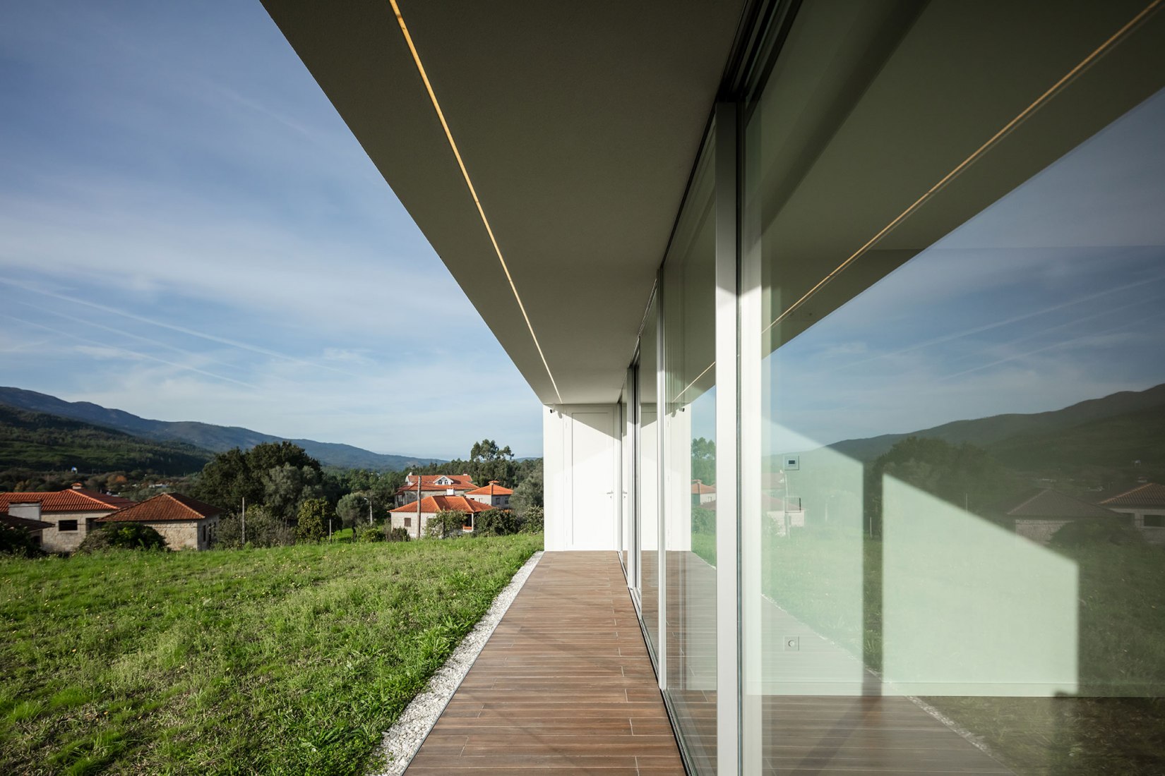 Una posición privilegiada. Casa Primus por Lopes Pertile Architects ...