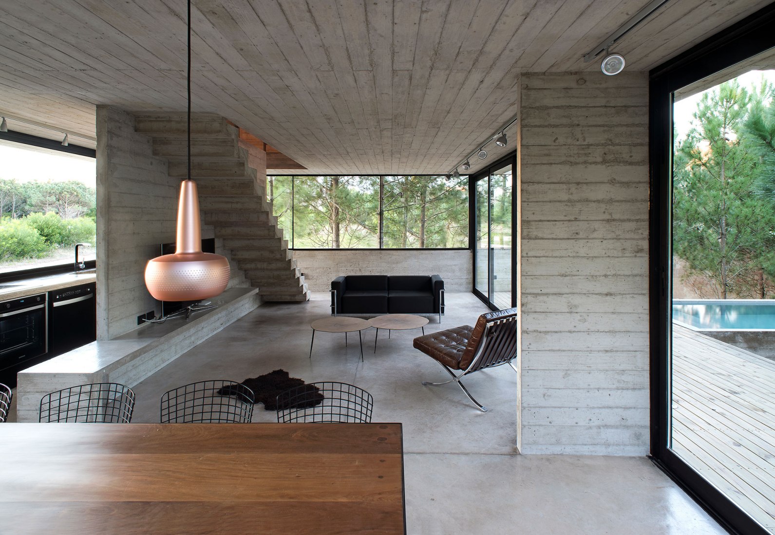 Floating among the trees with a pool. House in the trees by Luciano ...