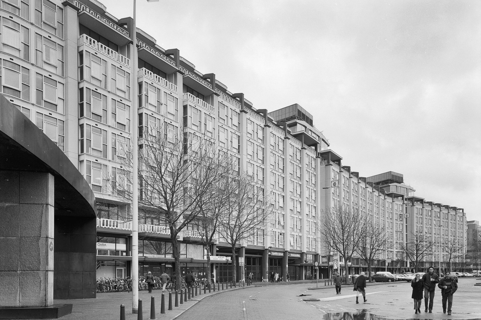 Postwar reconstruction icon. Groot Handelsgebouw by Huig Maaskant and ...