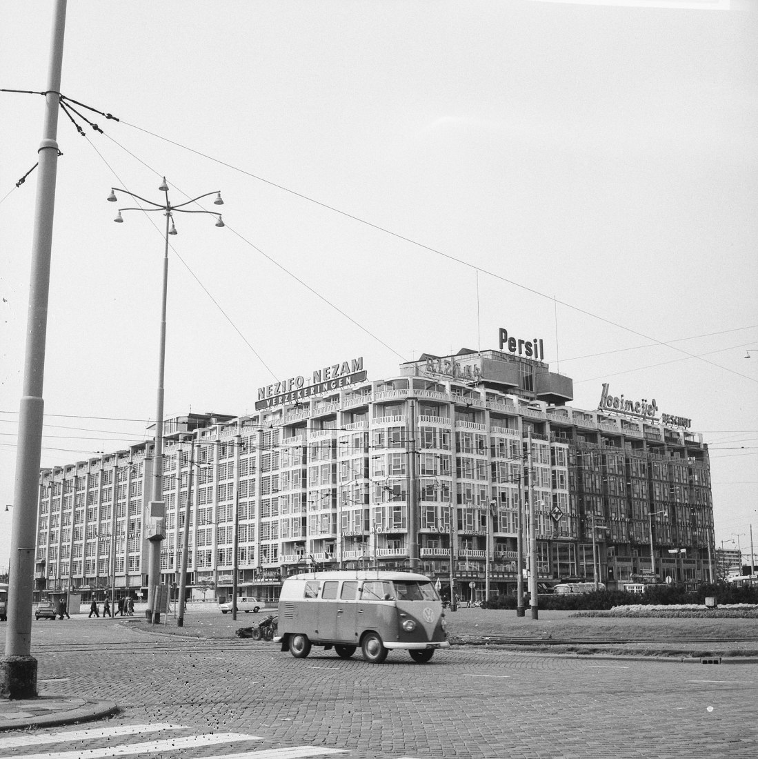Postwar reconstruction icon. Groot Handelsgebouw by Huig Maaskant and ...