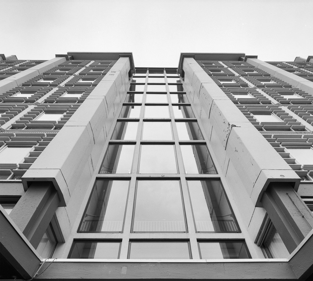Postwar reconstruction icon. Groot Handelsgebouw by Huig Maaskant and ...