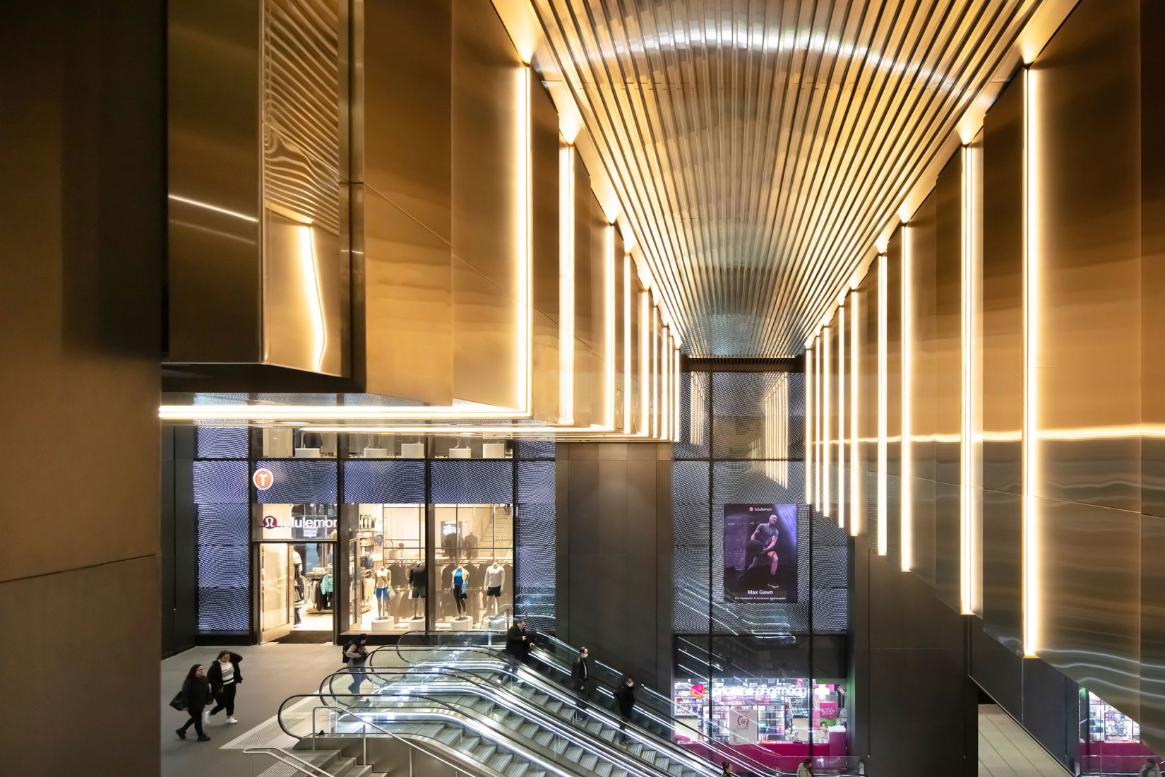 A new hybrid identity. Brookfield Place Sydney by Make Architects | The ...