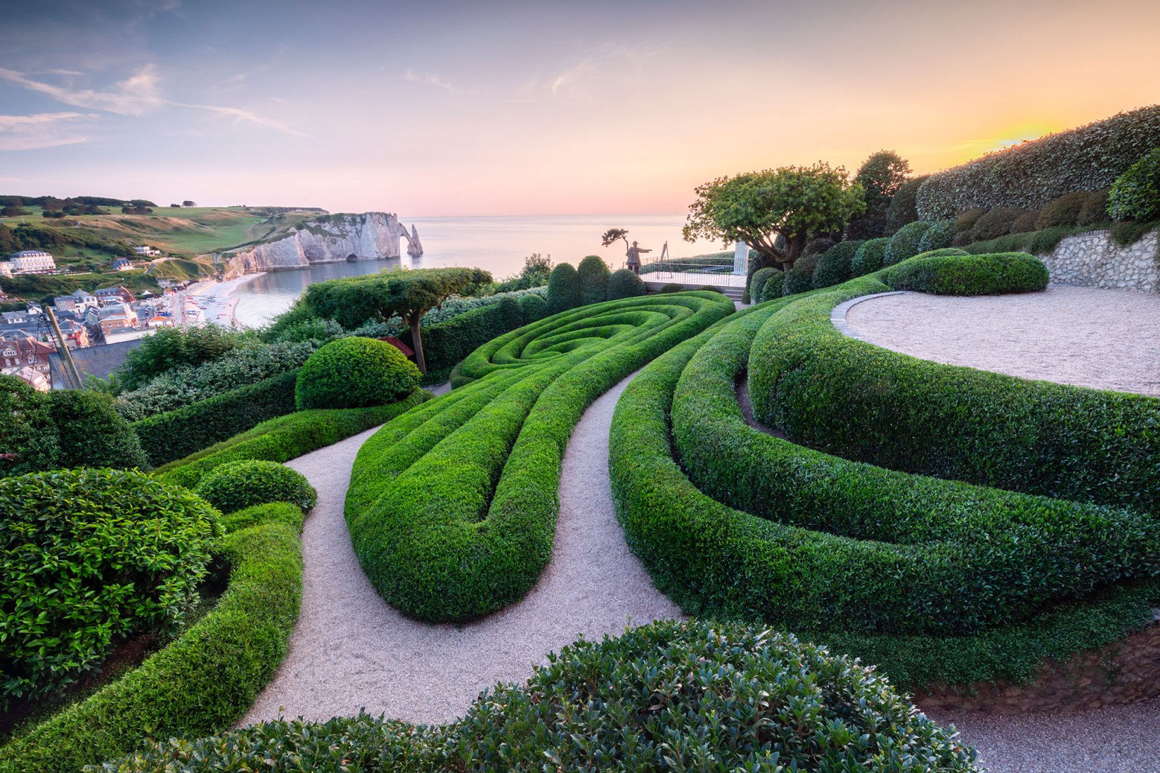 An extraordinary garden. Man and Nature: Double Game, in Les Jardins d ...