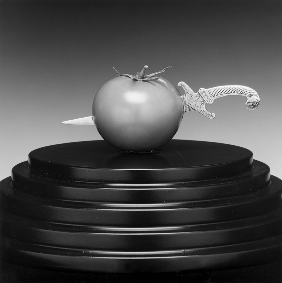 Robert Mapplethorpe, Still Life in Elvira González Gallery | The ...