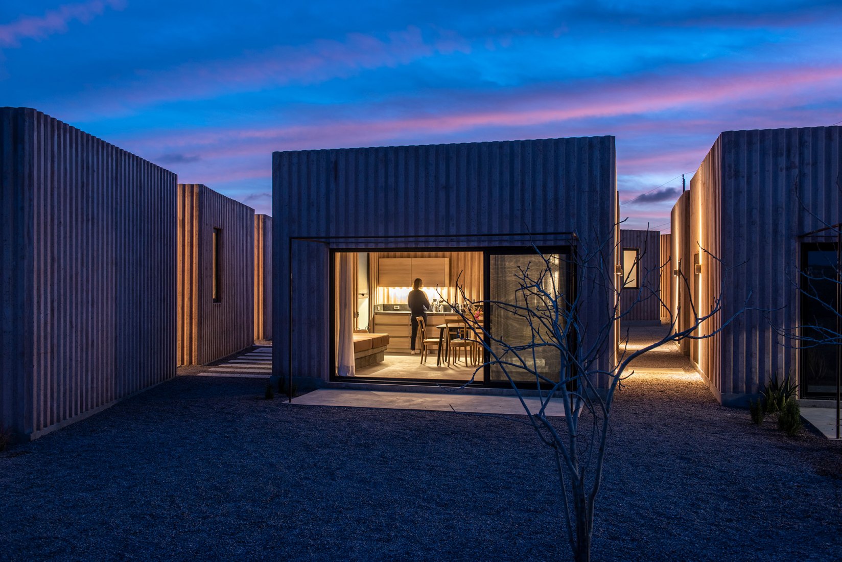An oasis of privacy. Casa Santos by María Gómez, Héctor Coss and ...