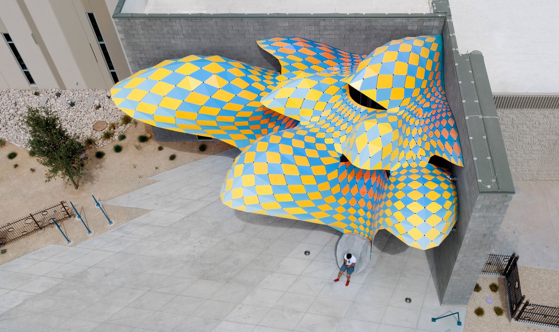 An entrance experience. Texan Marquise by Marc Fornes | The Strength of ...