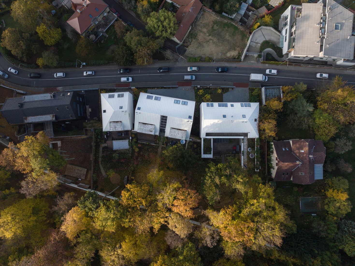 Urban dialogue. Residential complex "Under the Star Game Reserve" by ...