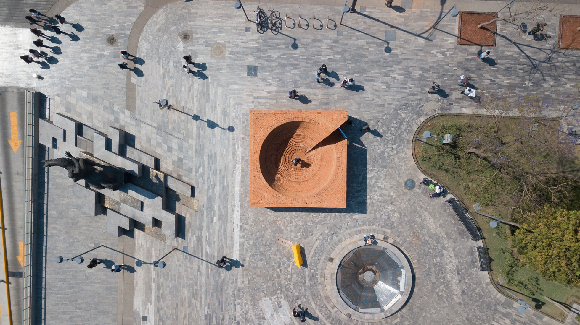 After collapse, ( ) Pavilion by Colectivo seis + Taller Paralelo ...
