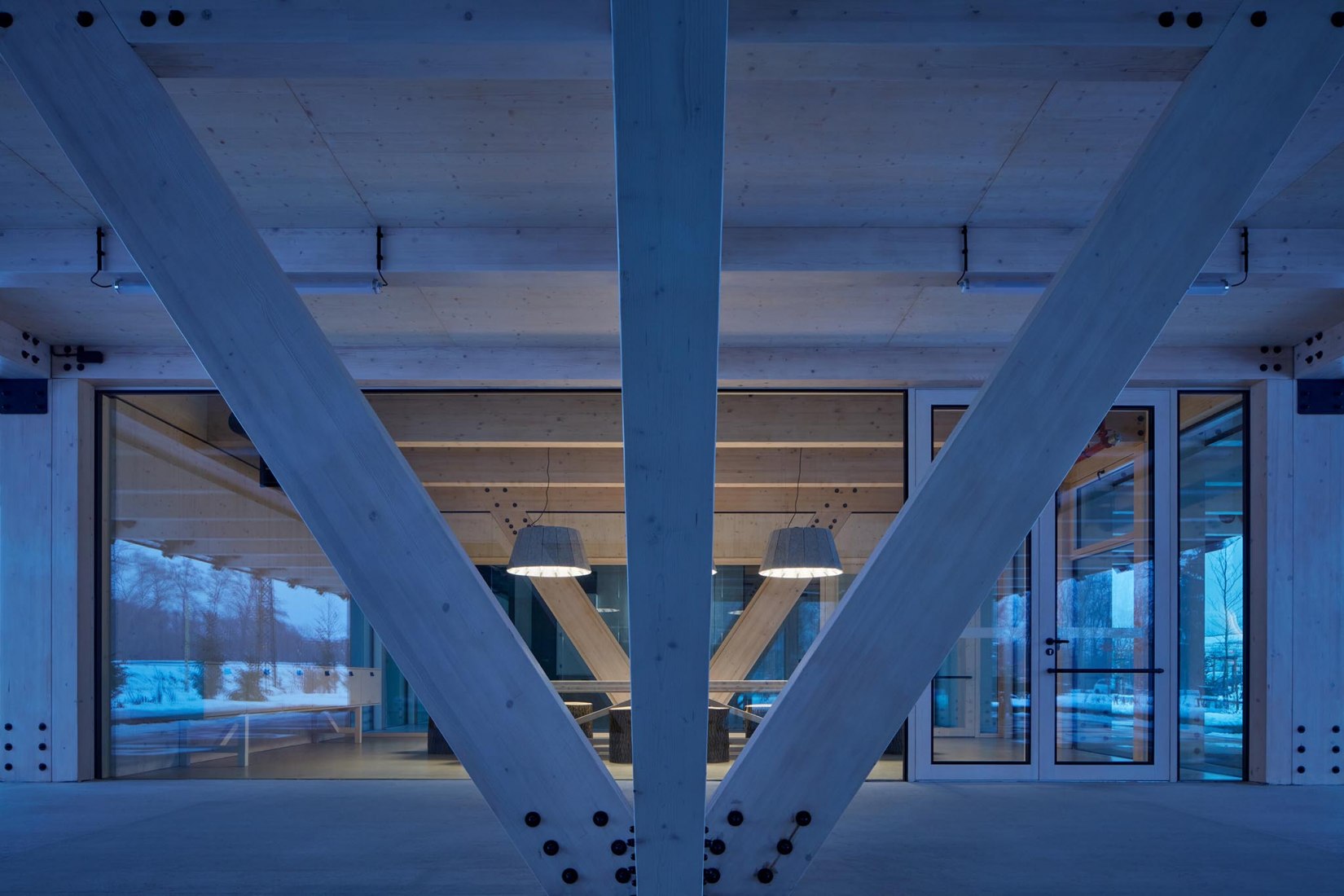 A laboratory to discover the future. Kloboucká lesní Headquarters by ...