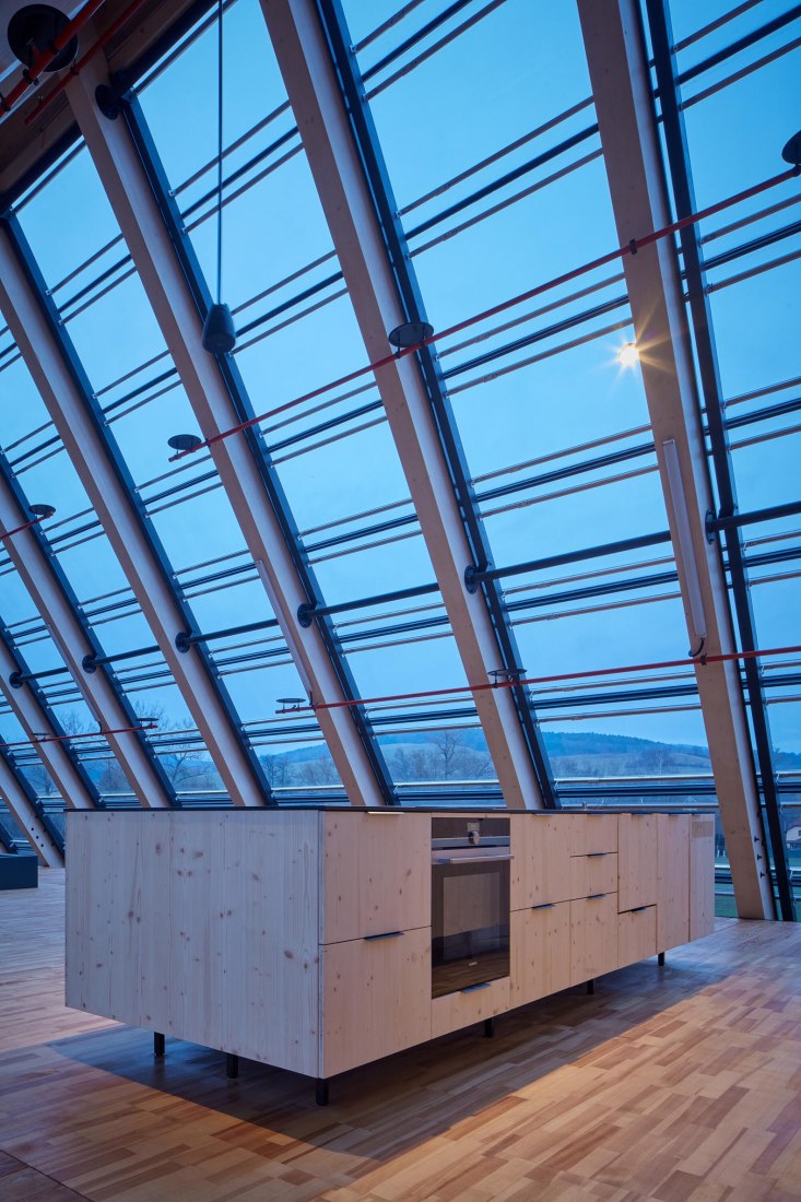 A laboratory to discover the future. Kloboucká lesní Headquarters by ...