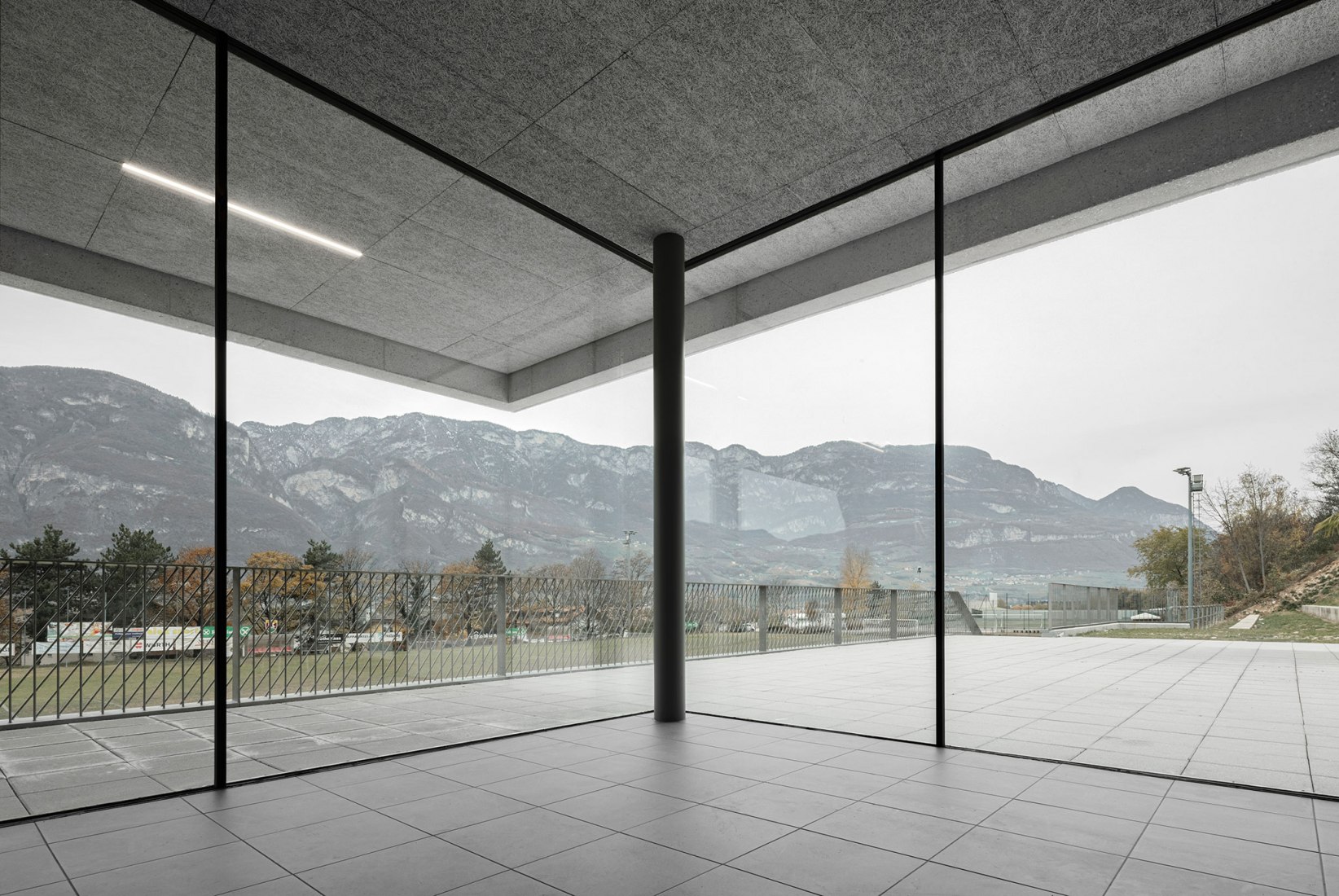 Conectando espacios y personas. Fieldhouse por MoDusArchitects | Sobre ...