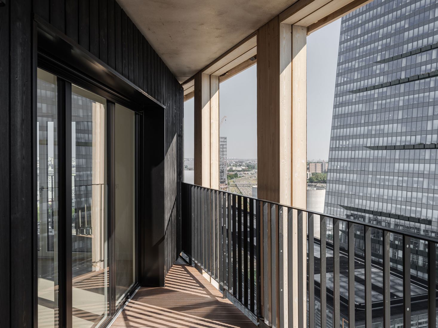 La importancia de la forma. Torre residencial de madera por Moreau ...