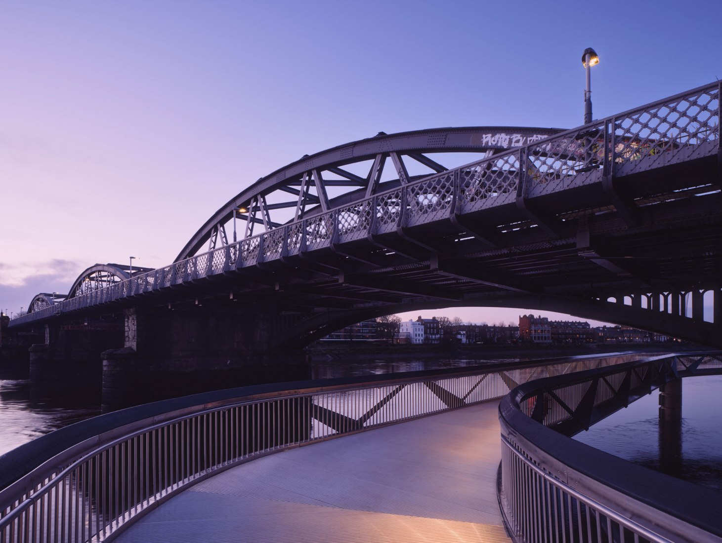 Moxon Architects. Abierto el nuevo puente peatonal del Thames Path en ...