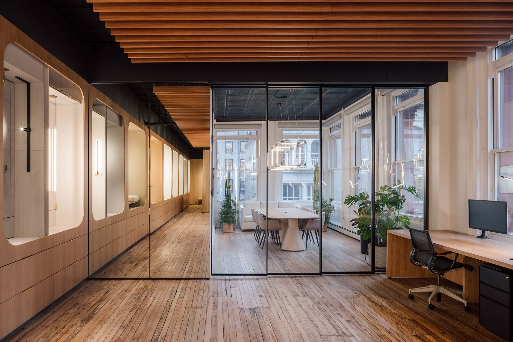 Contemporary space in historic building. Juniper´s Workshop by MQ ...