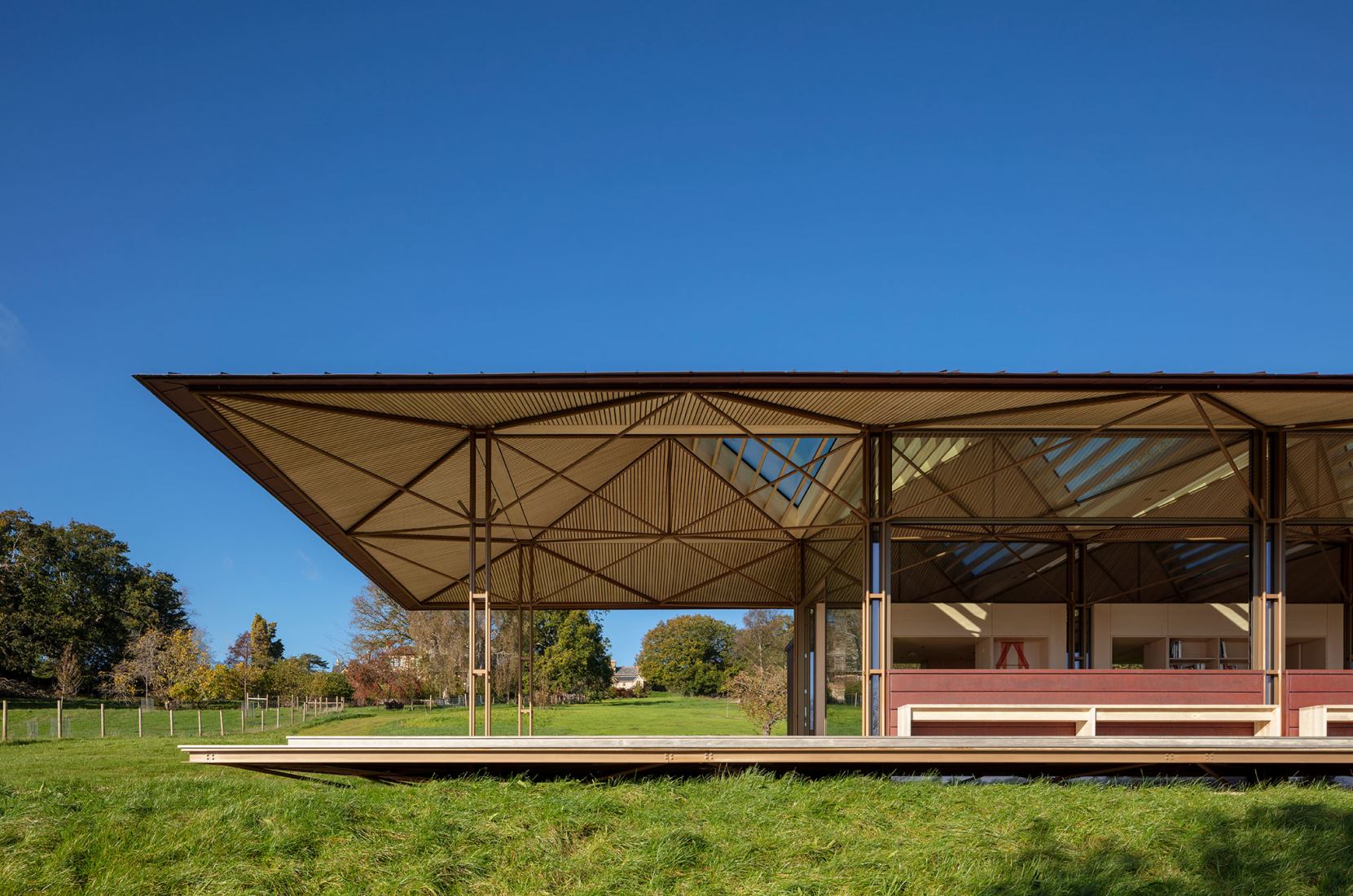 Life among dunes and marshes. Saltmarsh House by Niall McLaughlin ...