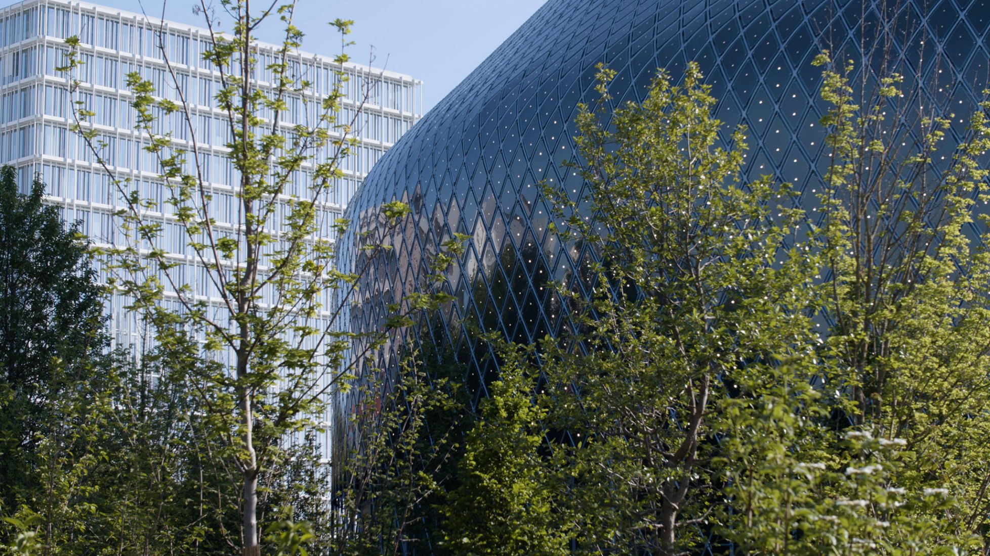 Projecting the future, zero-energy media façade. Novartis Pavilion by ...