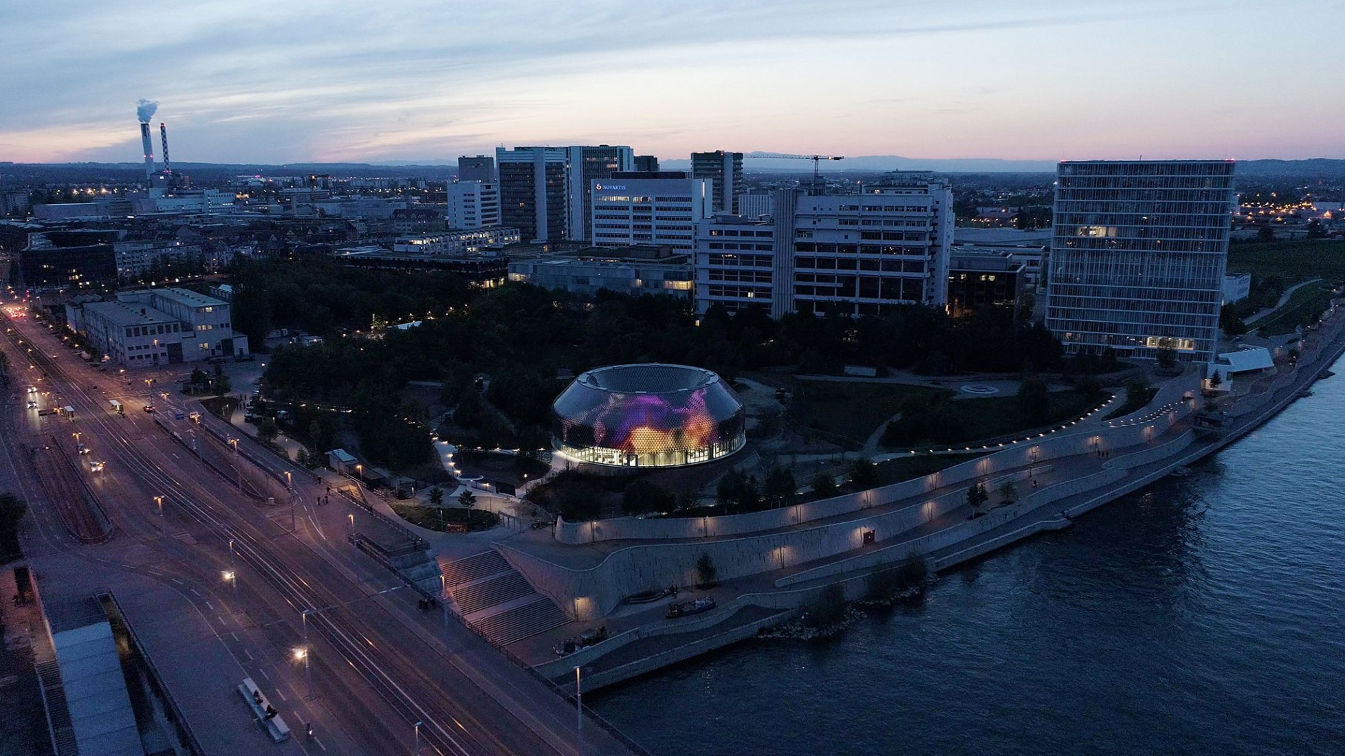 Projecting the future, zero-energy media façade. Novartis Pavilion by ...
