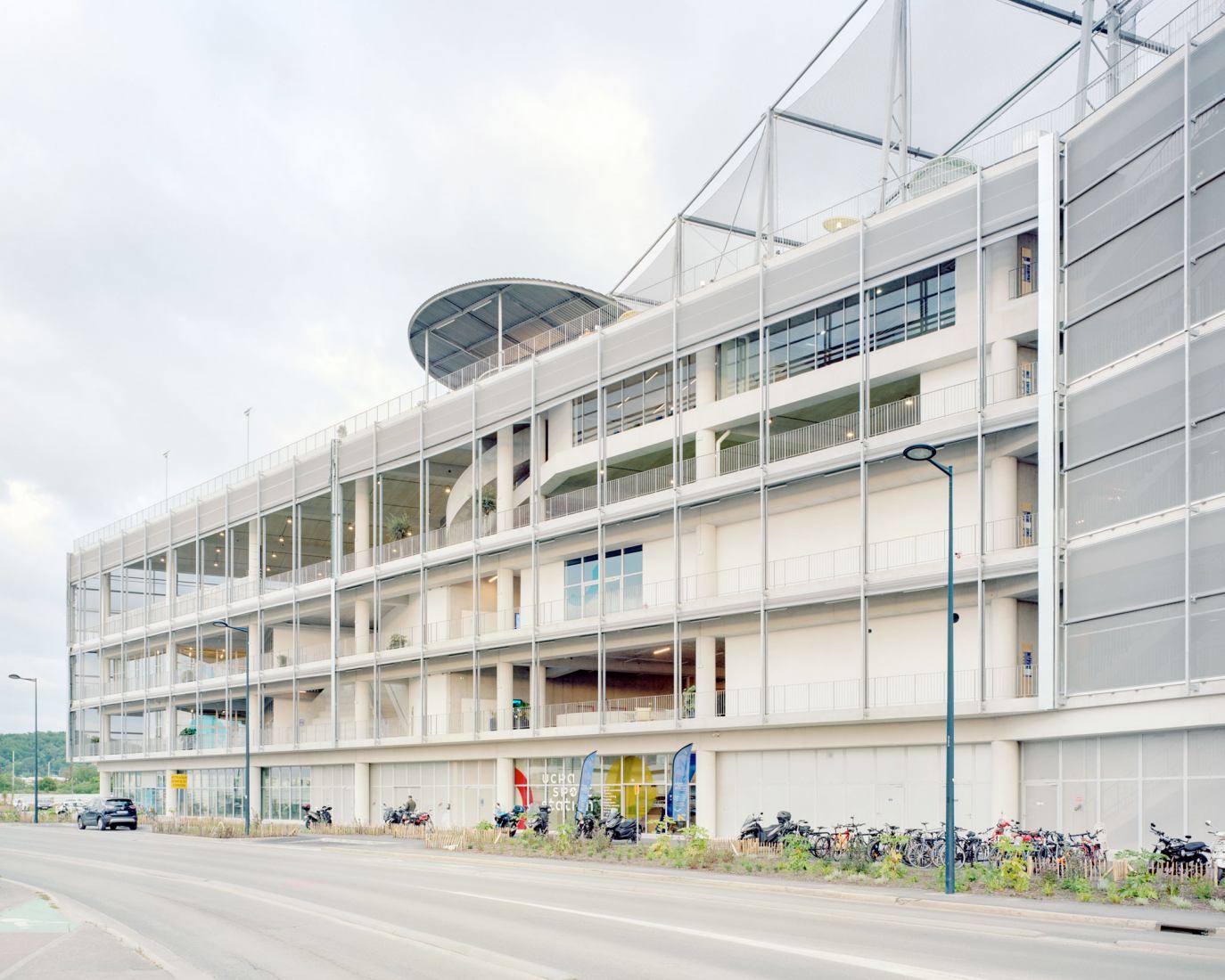 Cathédrale des Sports, an sports activities condenser by NP2F | The ...