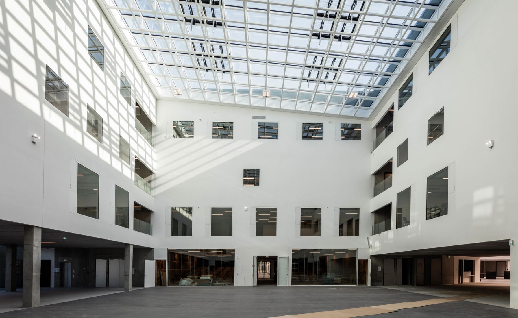 OMA completes its First Scientific Building, the New Engineering School ...