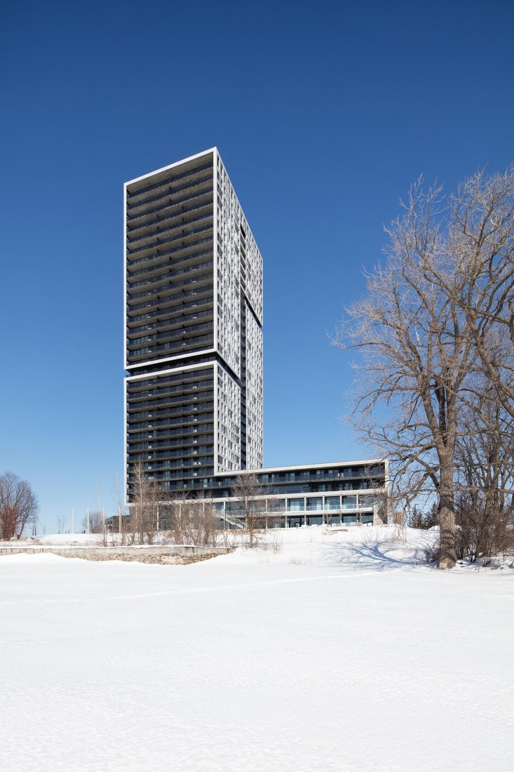 Panorama: Retirement tower for "sophisticated seniors" by ACDF ...