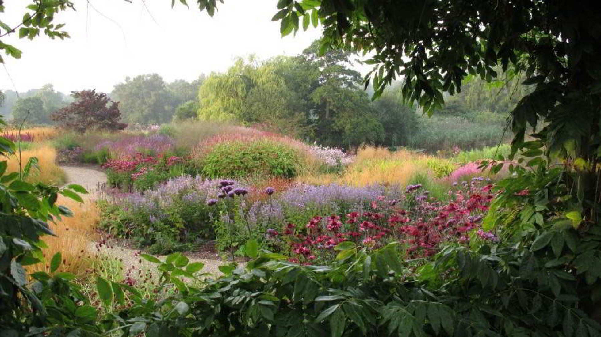 Five seasons: the Gardens of Piet Oudolf, a documentary by Thomas Piper ...