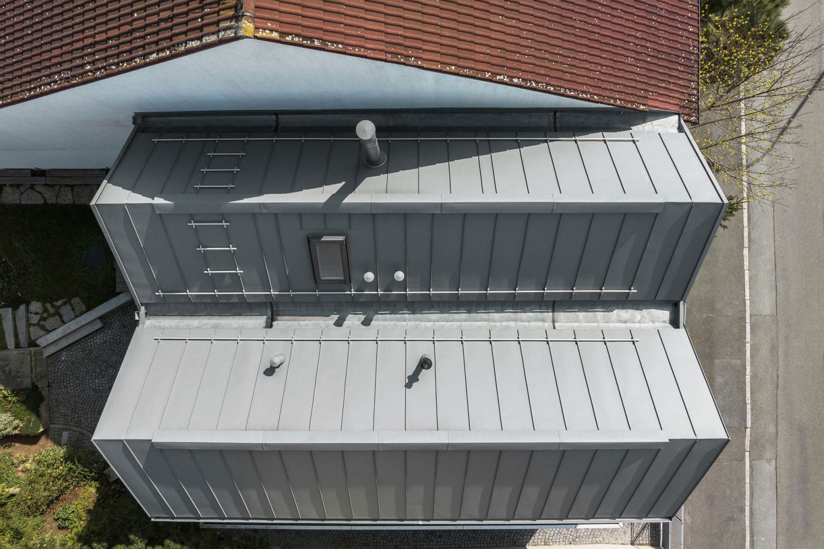 Contemporary extension. Double Gable House by PRO-STORY | The Strength ...