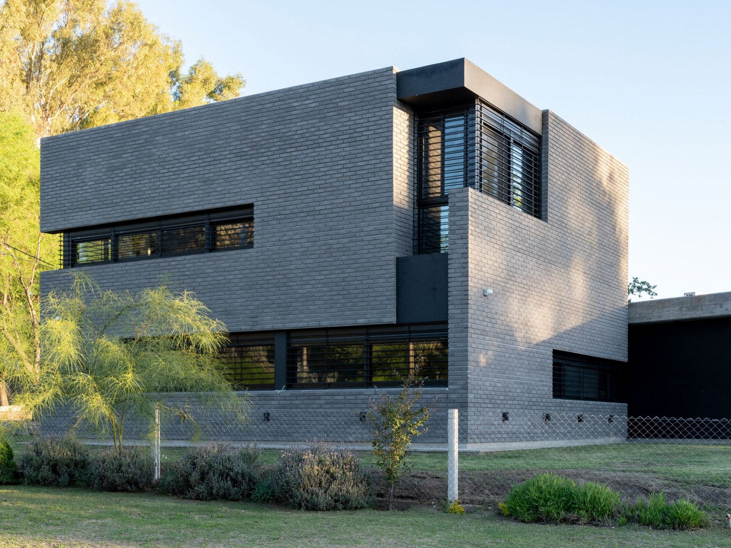 Geometry as a fundamental part of design. DP House by PSV Arquitectura ...