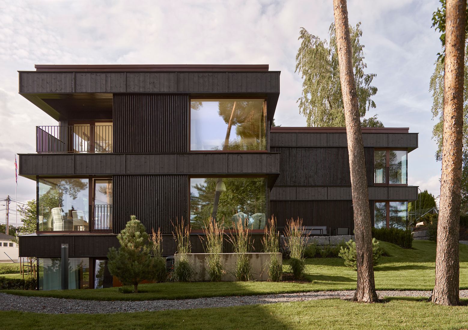 Integración con el entorno mediante implantación de volúmenes ...