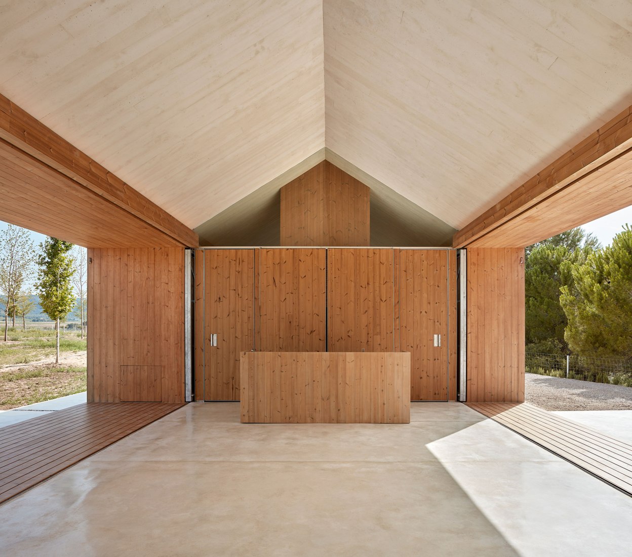 Reshaping the Landscape. Cottage in the Vineyard by Ramón Esteve ...