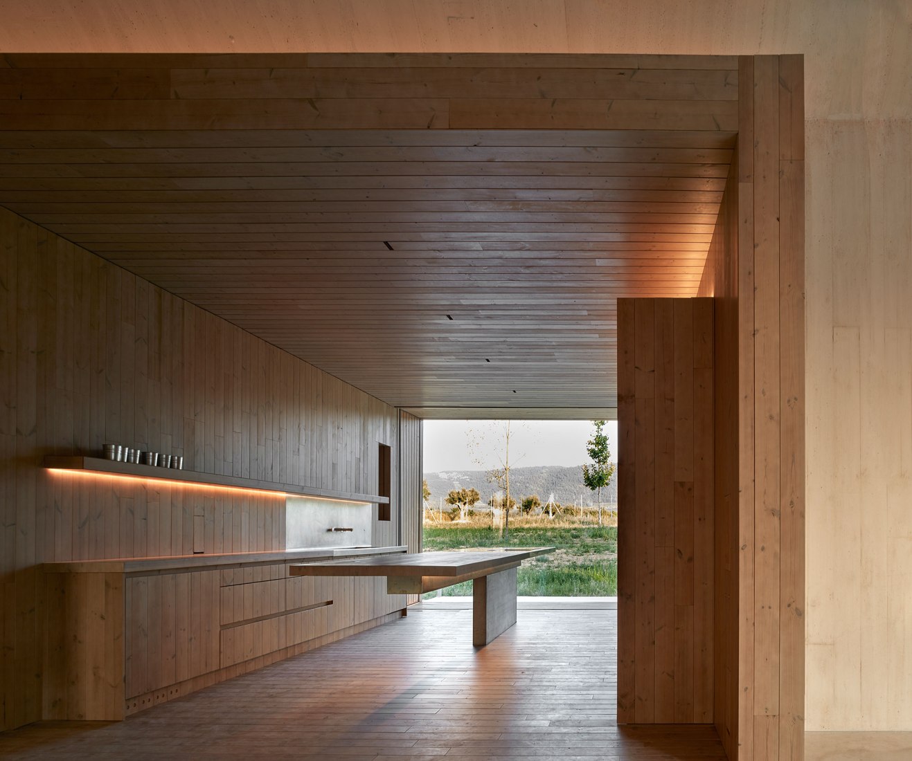 Reshaping the Landscape. Cottage in the Vineyard by Ramón Esteve ...