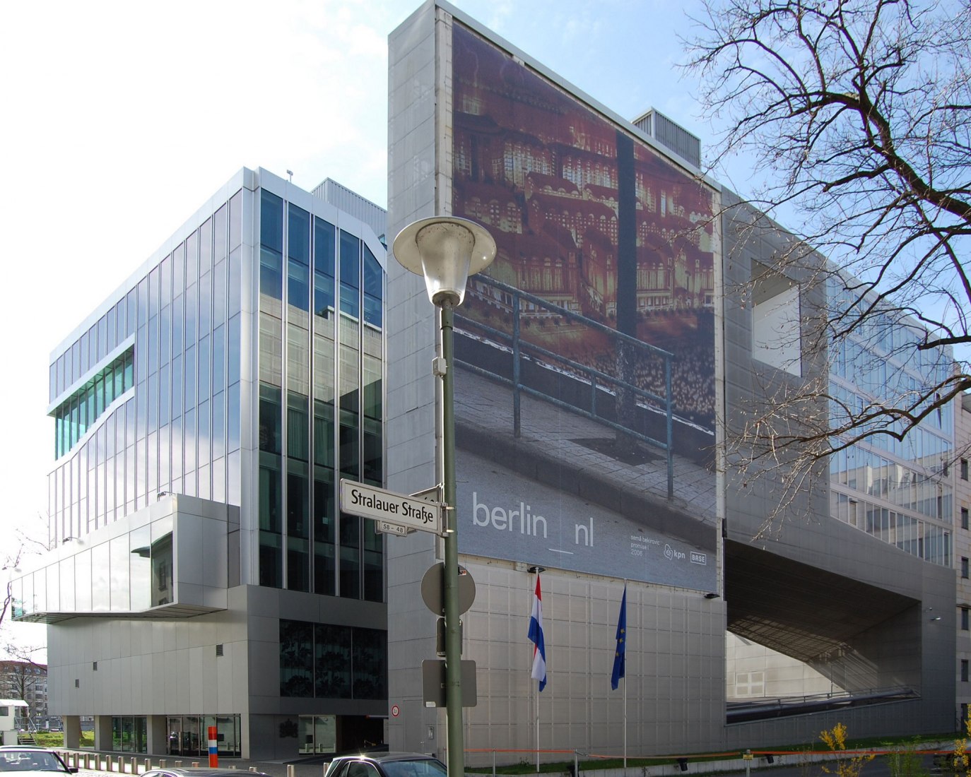 Entre el Berlín tradicional y el innovador. Embajada de los Países ...