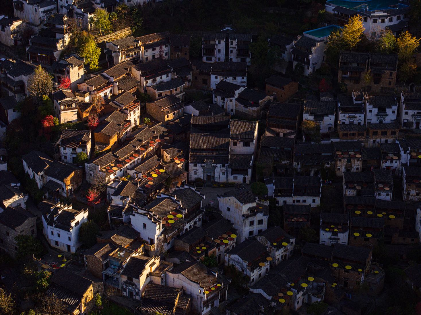 Renovation of a magical city. Huangling Ancient Village by Wuyuan ...