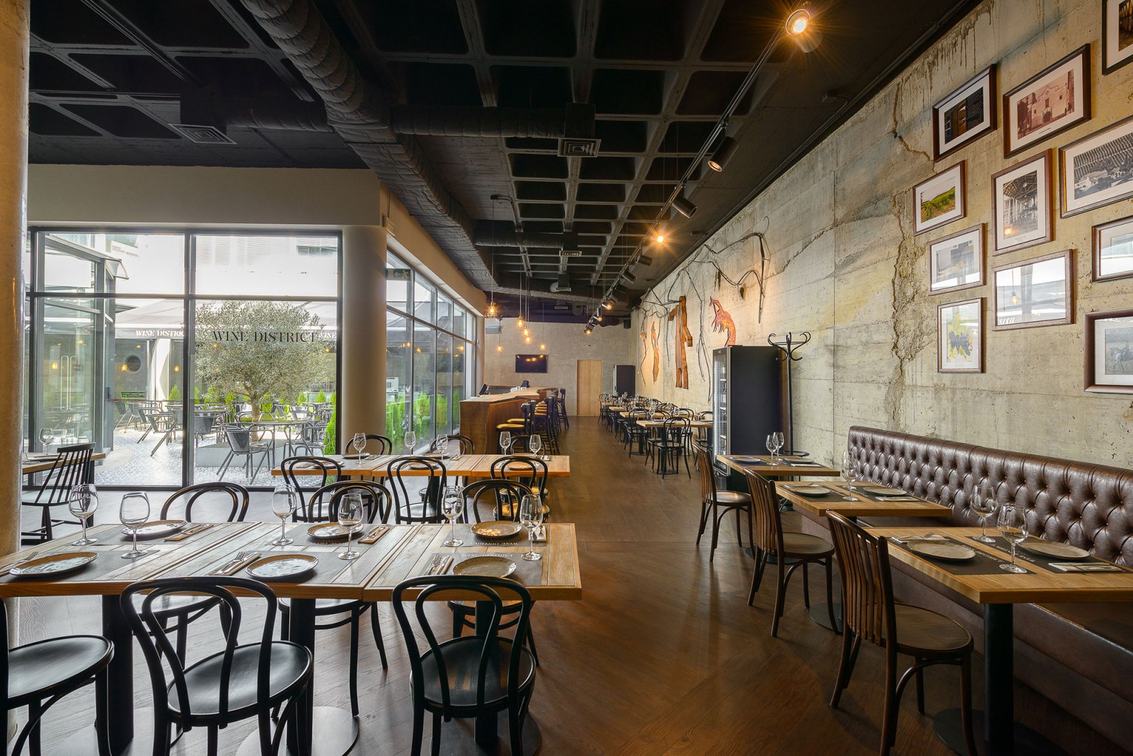 Bar Wine District por Arq Tailor's | Sobre Arquitectura y más | Desde 1998