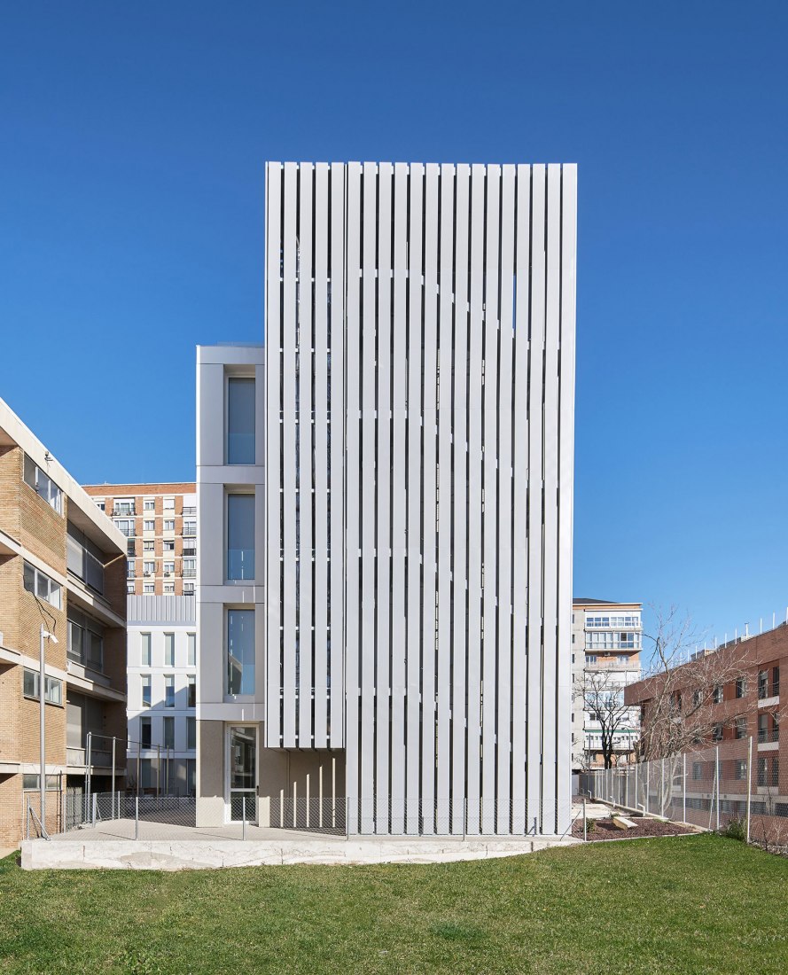 Atemporality and neutrality, Educational and administrative center by ...