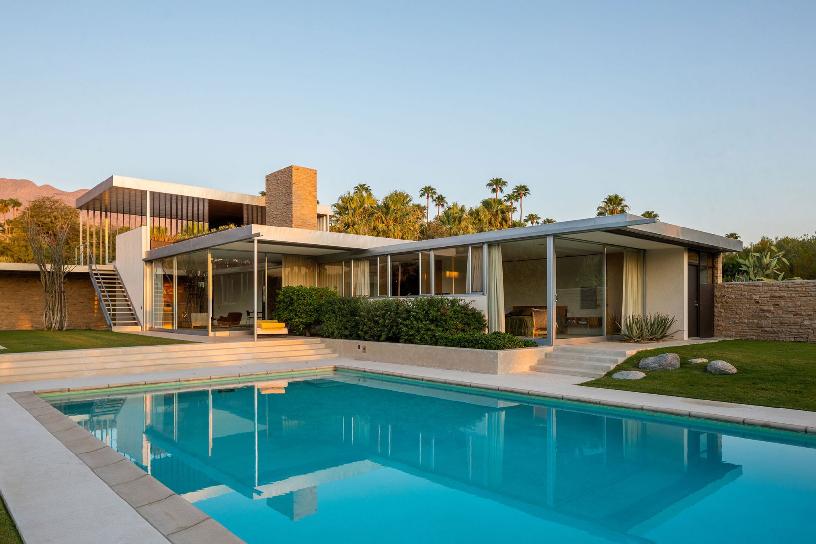 Un mito del siglo XX a la venta. Casa Kaufmann del desierto por Richard ...