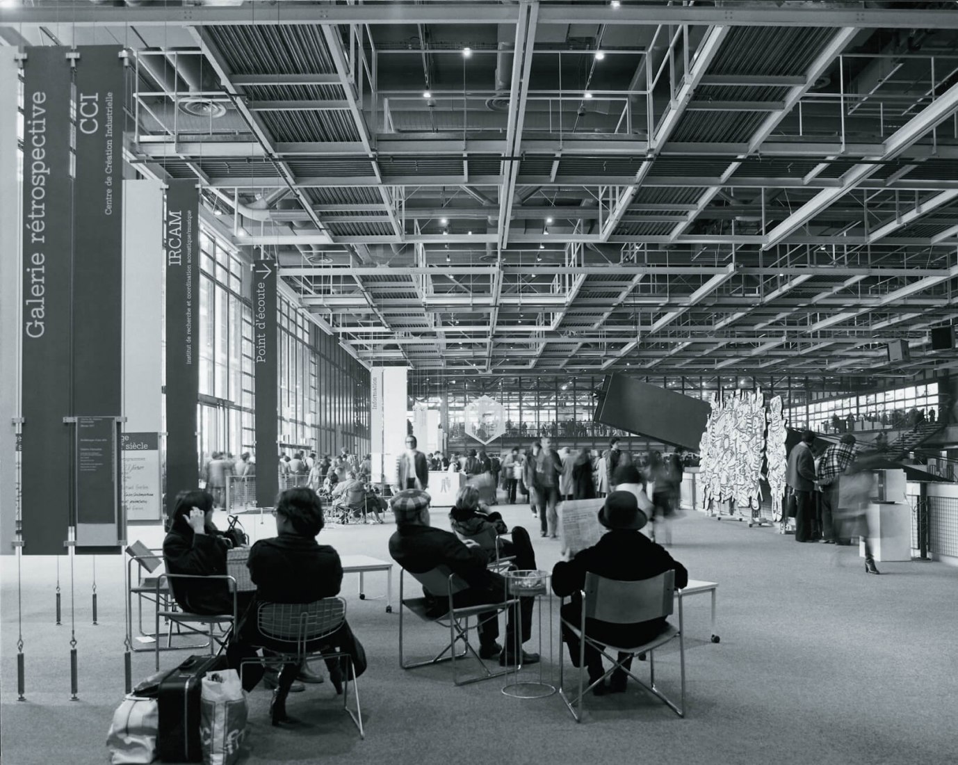 Paris architectural masterpiece. Center Pompidou by Renzo Piano and ...