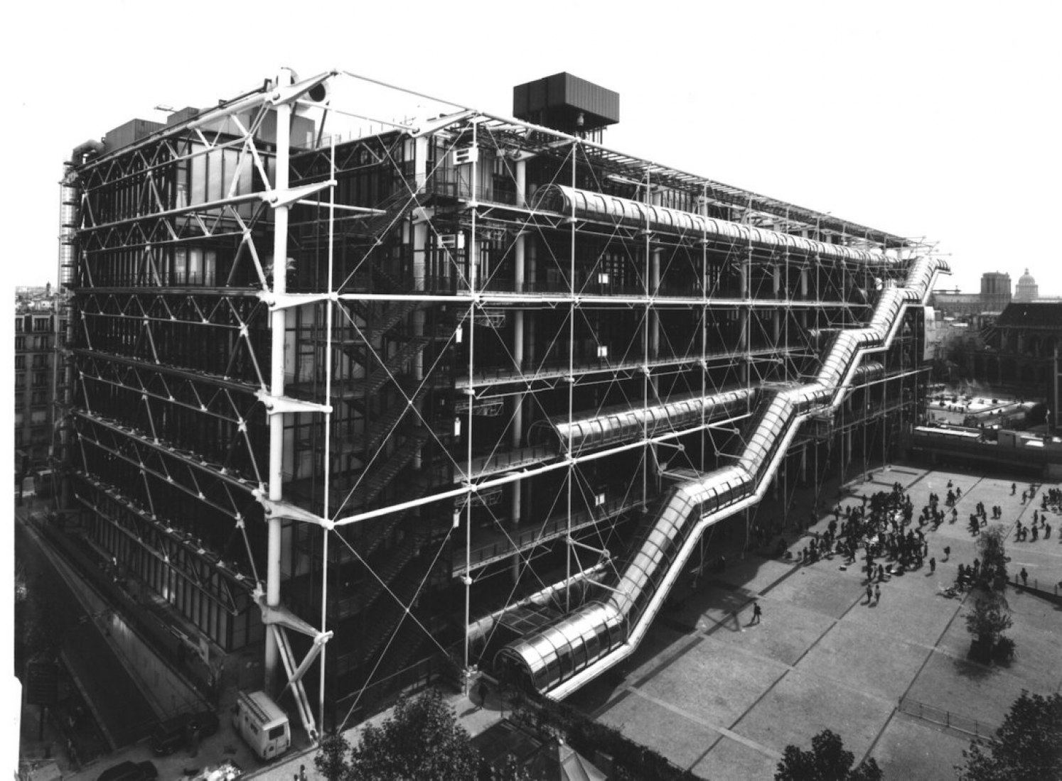 Obra maestra de la arquitectura en París. Centro Pompidou por Renzo ...