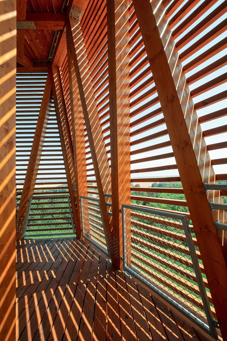 Sculptural presence in nature. Lookout Tower by Robert Gutowski ...