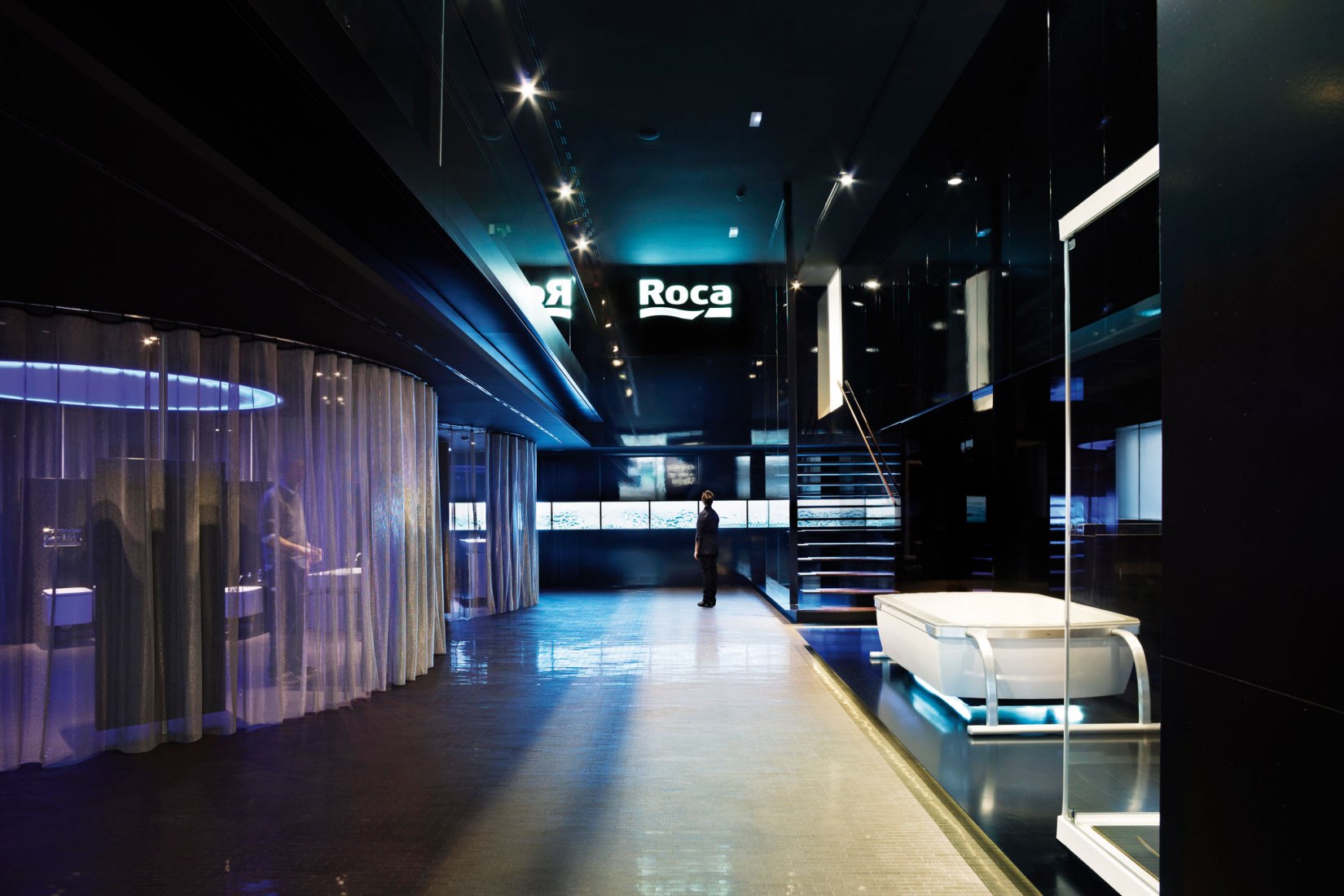 Showroom Roca Madrid Gallery por Estudio Lamela en la V edición de Open ...