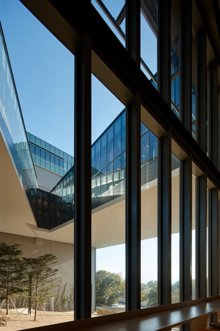 A vertical campus. Chu Hai College by Rocco Design Architects | The ...