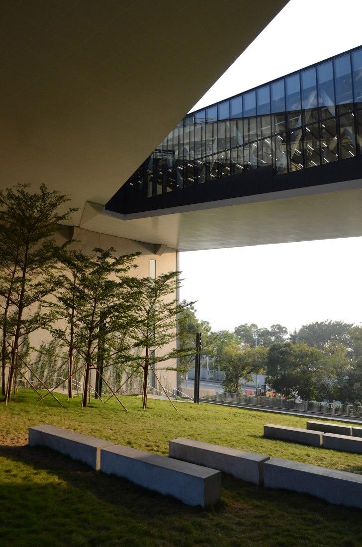 A vertical campus. Chu Hai College by Rocco Design Architects | The ...