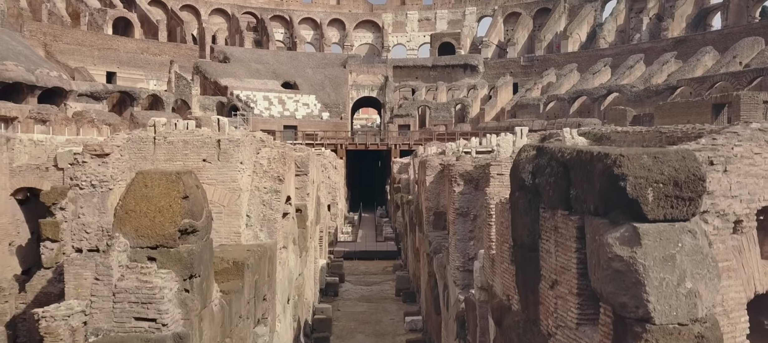 The Colosseum in Rome will regain its stage. L'Arena del Colosseo by ...