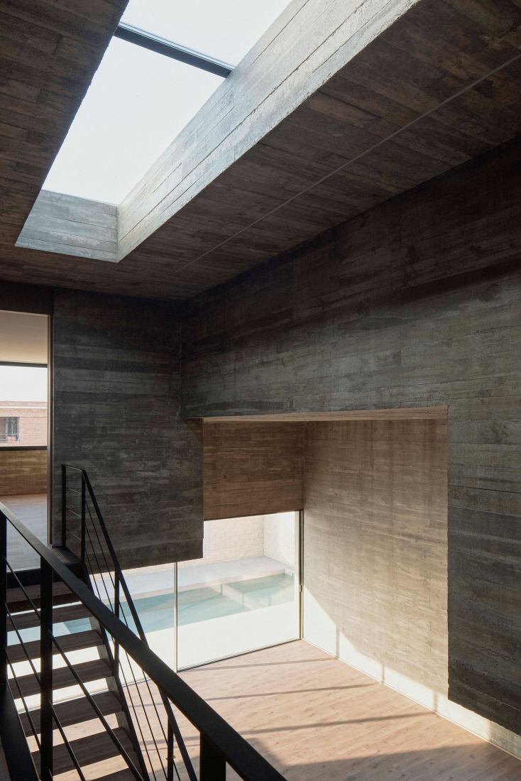 Among the orchard and the city. Rubio House by Carles Faus Architecture ...