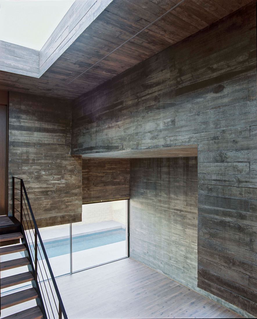 Among the orchard and the city. Rubio House by Carles Faus Architecture ...