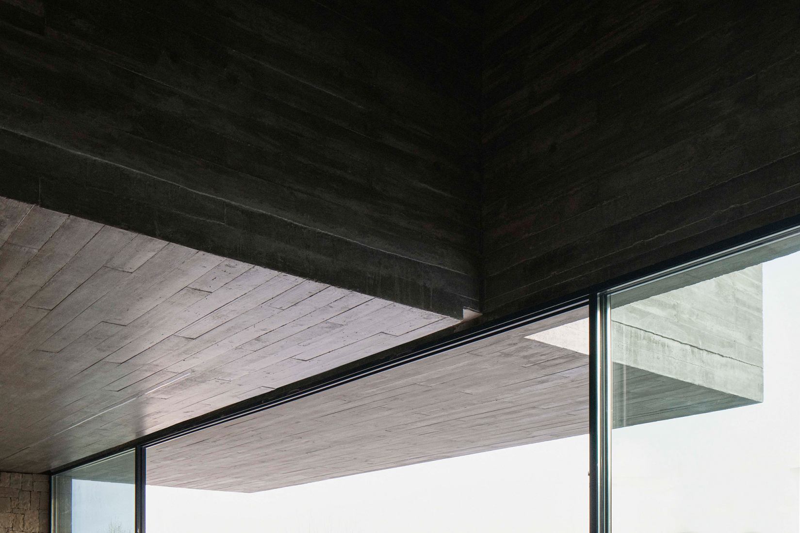 Among the orchard and the city. Rubio House by Carles Faus Architecture ...